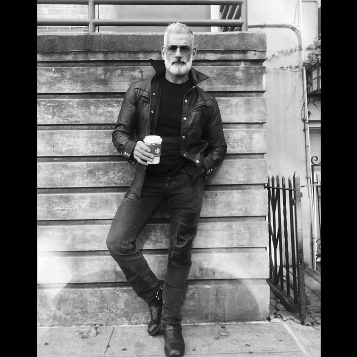 Brutos-Eros: Anthony Varrecchia