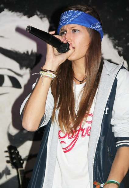 Safree Medianoche: Multimedia