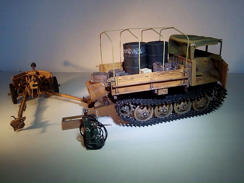 PAPERMODELS: Steyr RSO tractor