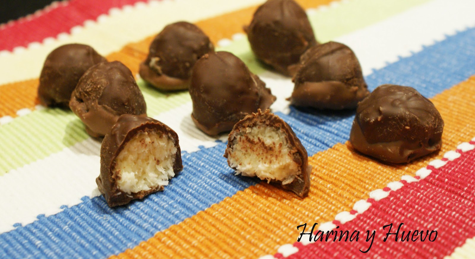 HARINA Y HUEVO: Bombones, fáciles, de coco