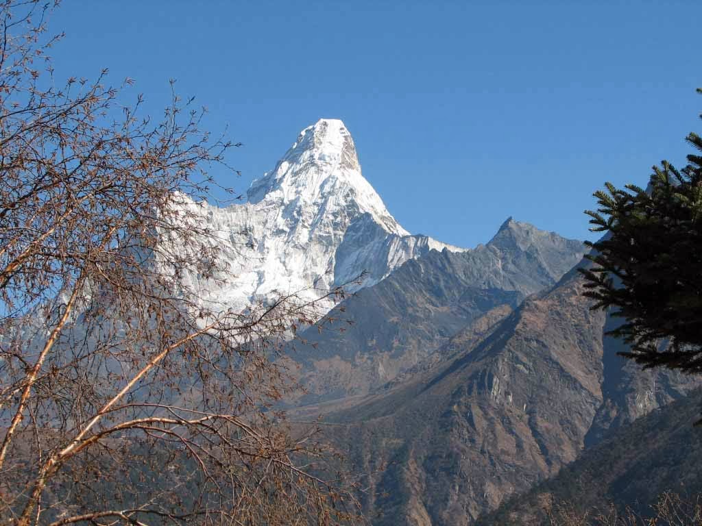 Terriod: Ama Dablam Wallpapers