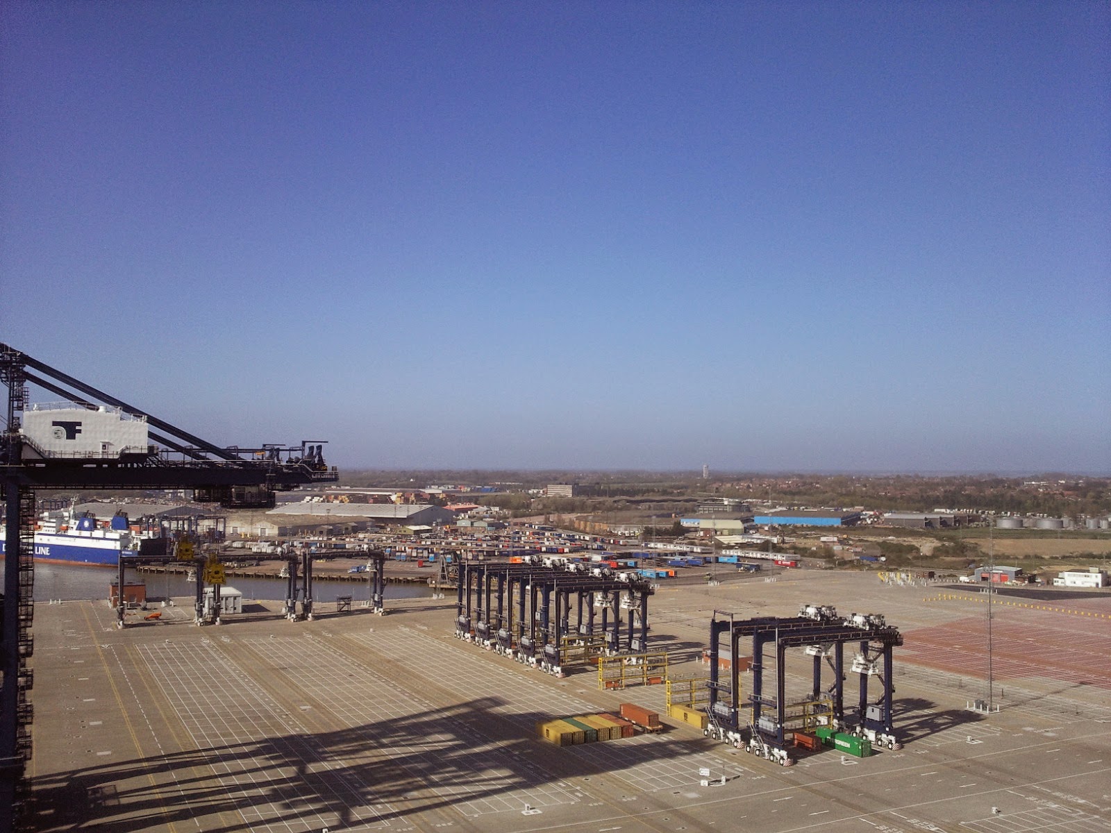 Vahle installs futuristic eRTG system at Felixstowe