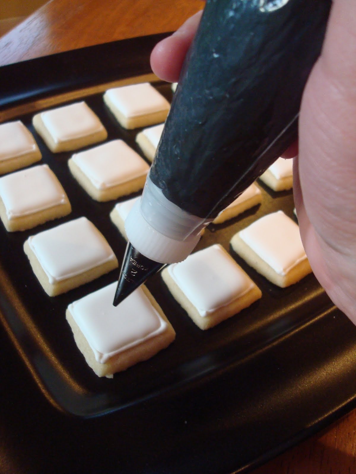 minne{BAKER}: Scrabble Wedding Cookies