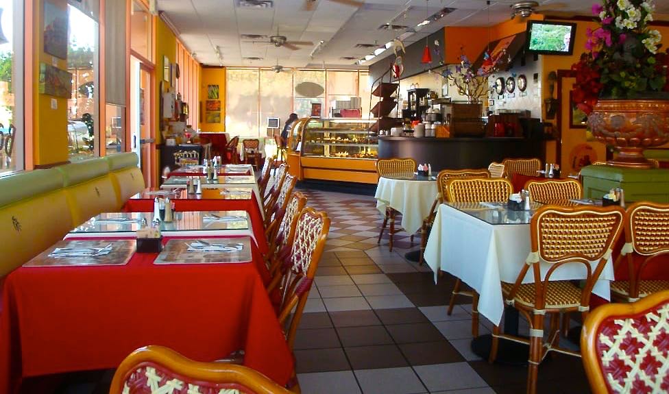 COACHELLA VALLEY RESTAURANT DISHING: FRENCH CORNER CAFE----PARIS FOR US