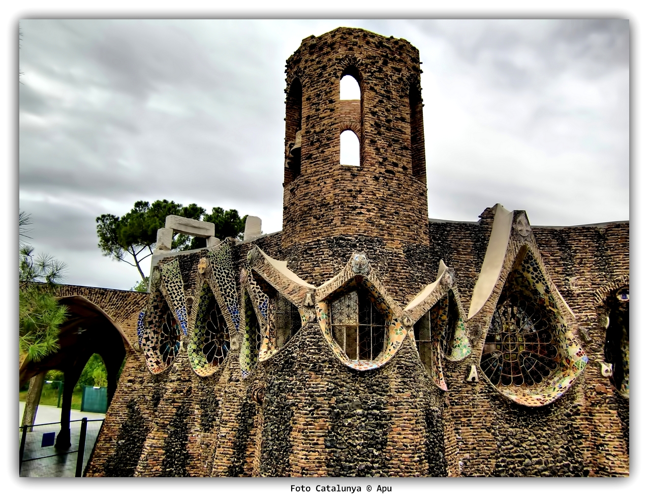 Foto Catalunya : Cripta de la Colonia Güell (Santa Coloma de Cervelló)