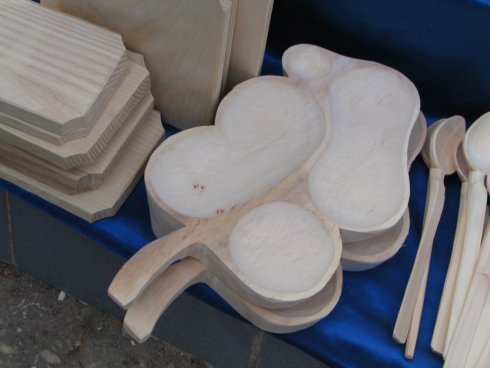 LA MULTI ANI, ROMANIA!: Obiecte traditionale din lemn