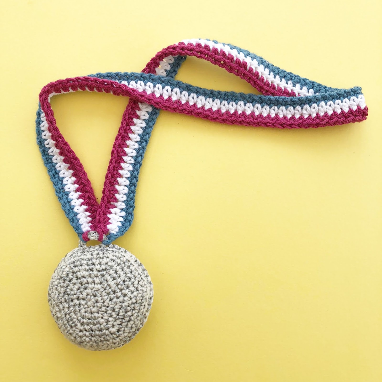 Crochet Medal-free pattern