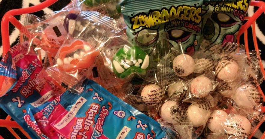 One Momma Saving Money: Boo It Forward with fun candy from Oriental ...