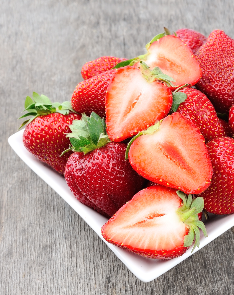 Corsica-Shop: Recipe, cup strawberries Corsican honey.