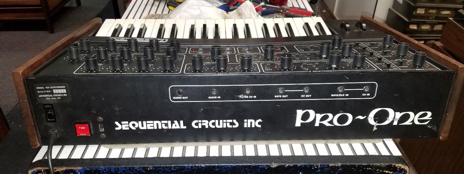 MATRIXSYNTH: Sequential Circuits Pro One Keyboard Synthesizer SN 2233