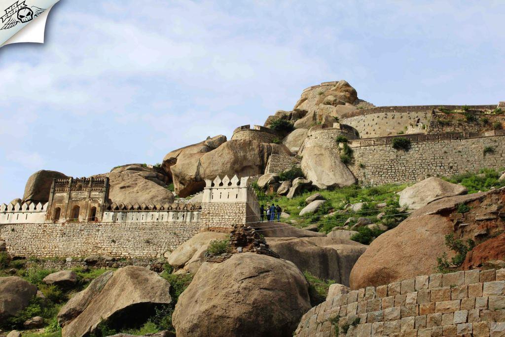 Madhugiri Fort - Asia's second largest monolith 23/07/2016