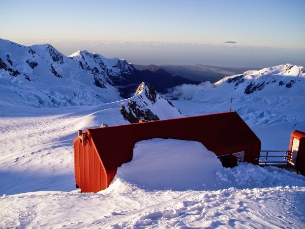Bob McKerrow - Wayfarer: Building of NZ Alpine Club Centennial Hut.