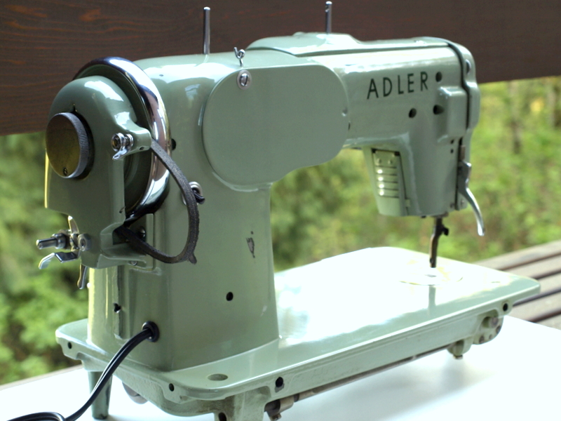 Tight Acres: Adler 189A Adlermatic Zig-Zag