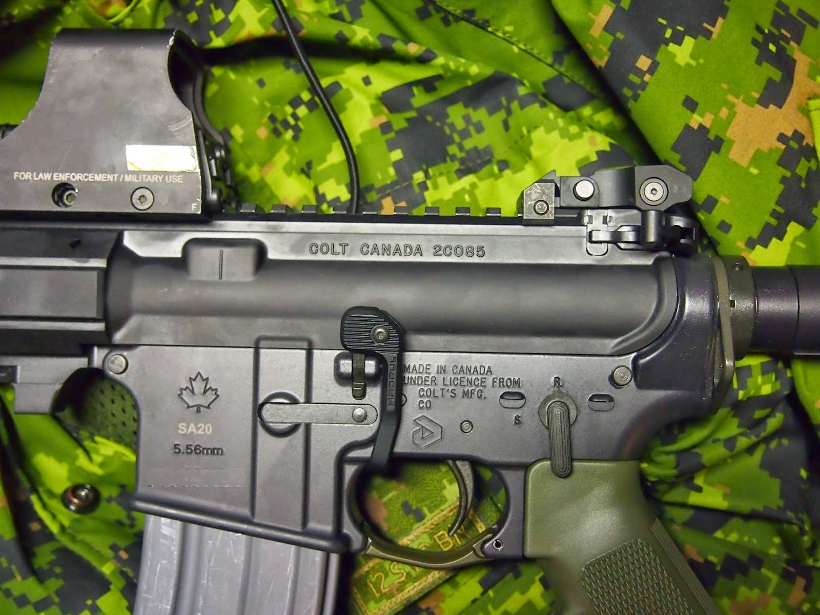 Mister Donut's Firearms Blog: Colt Canada Diemaco SA20 with IUR