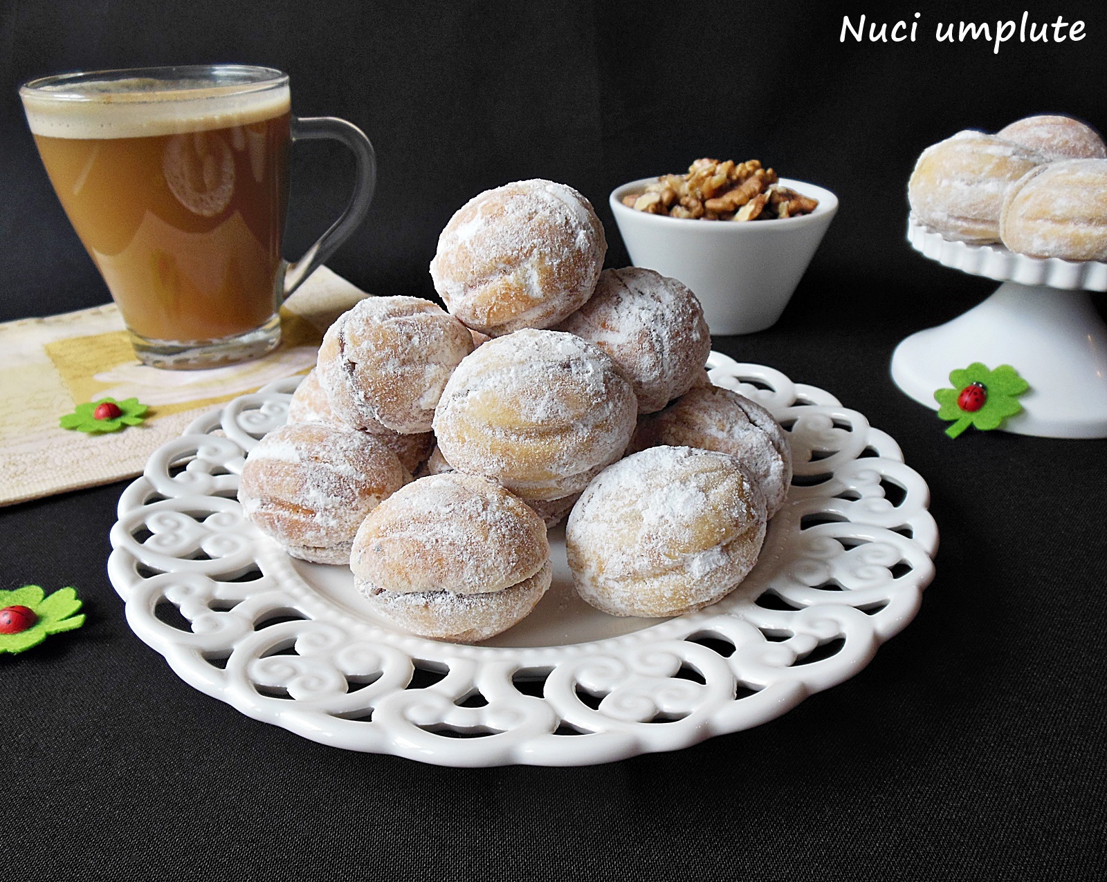 Rocsy in bucatarie: Nuci umplute