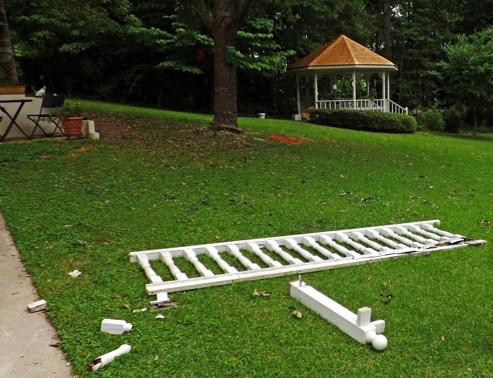 MARIETTE'S BACK TO BASICS: {Our Wooden Balusters Repurposed}