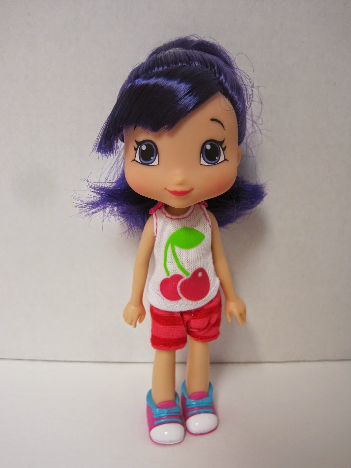 Never Grow Up: A Mom's Guide to Dolls and More: Strawberry Shortcake ...