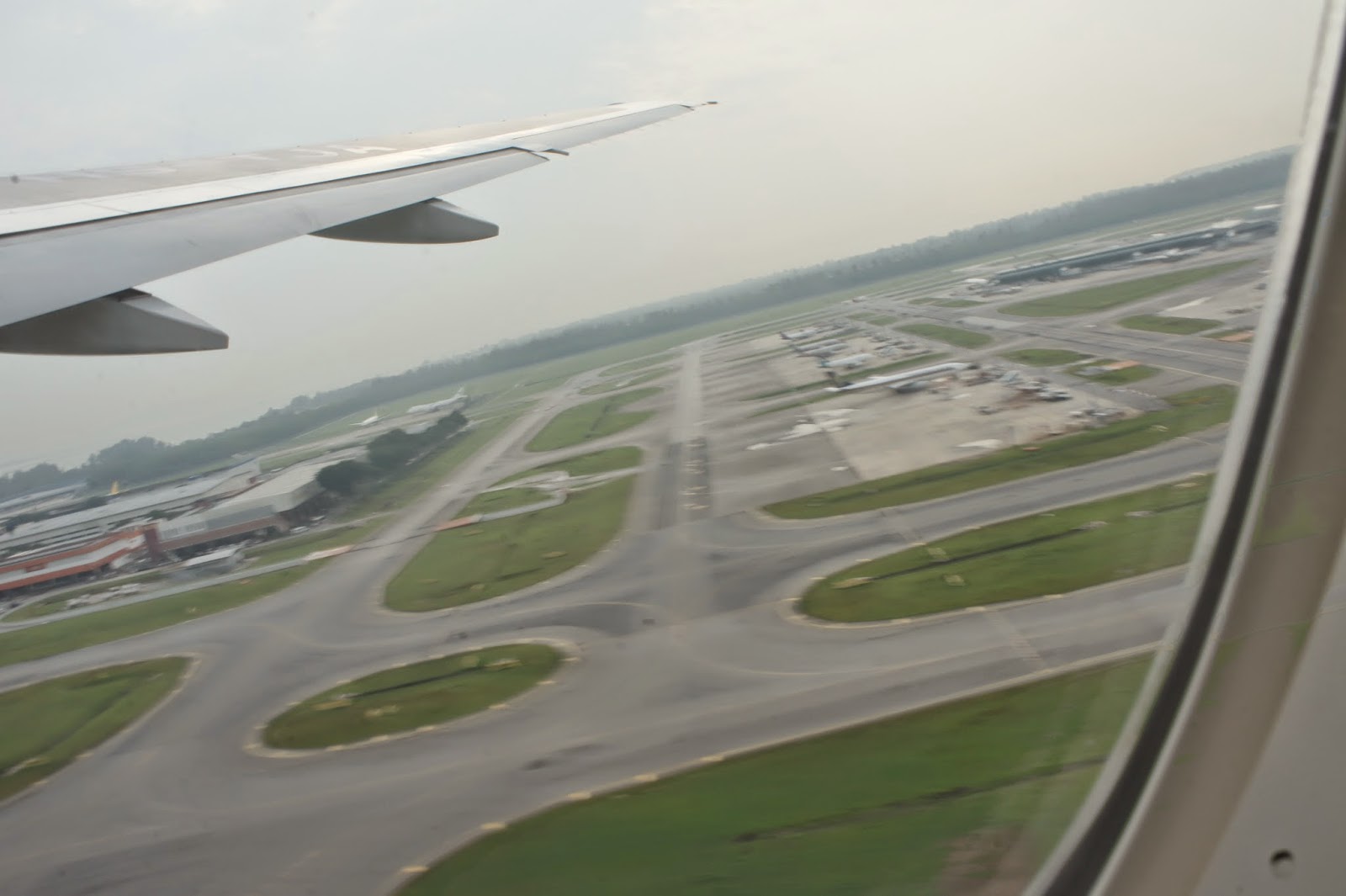 Zephyrous Travels: [Airline Review] - Thai Airways (TG402) / (TG401 ...