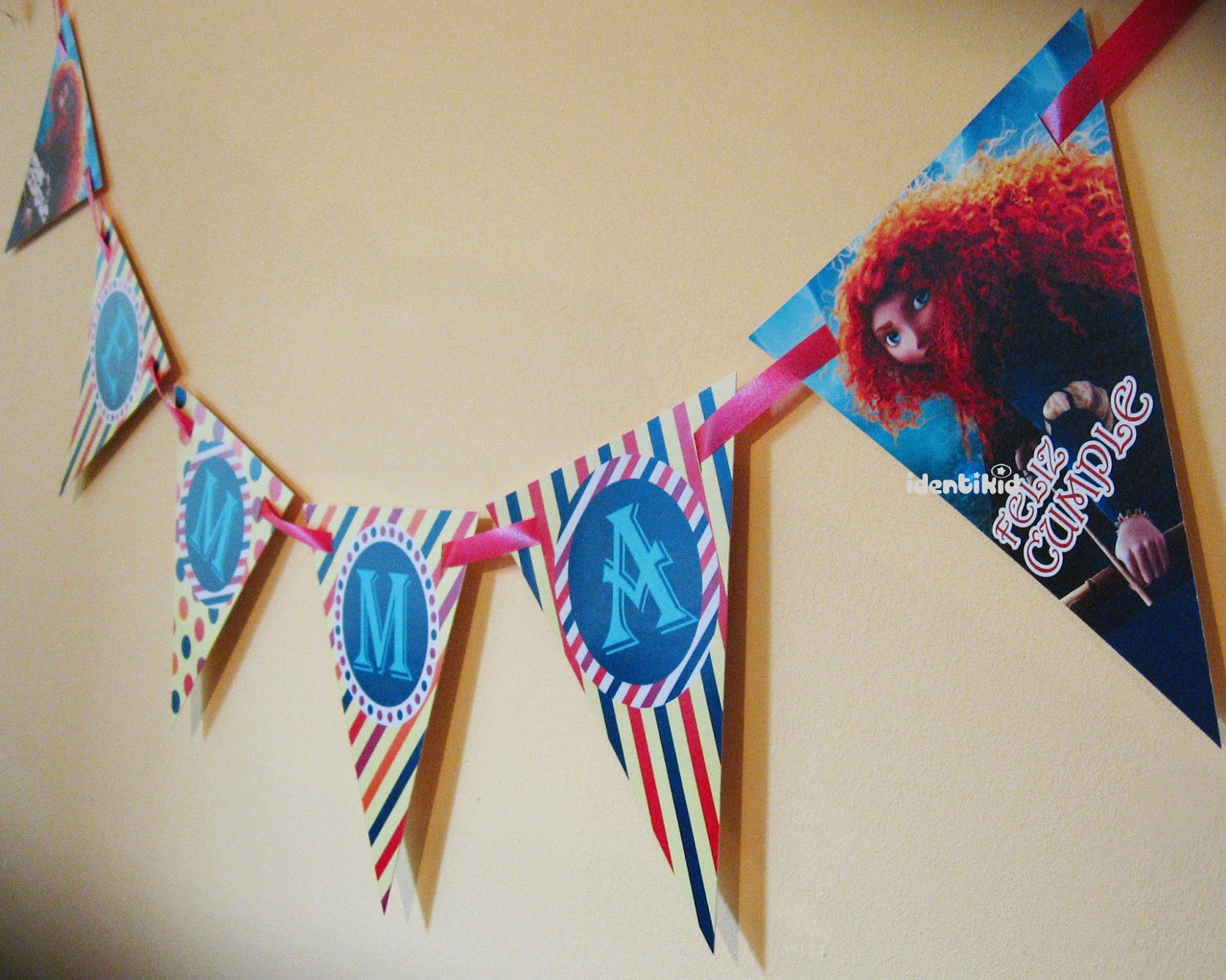 IDENTIKID diseño grafico para eventos: BANDERINES personalizados para ...