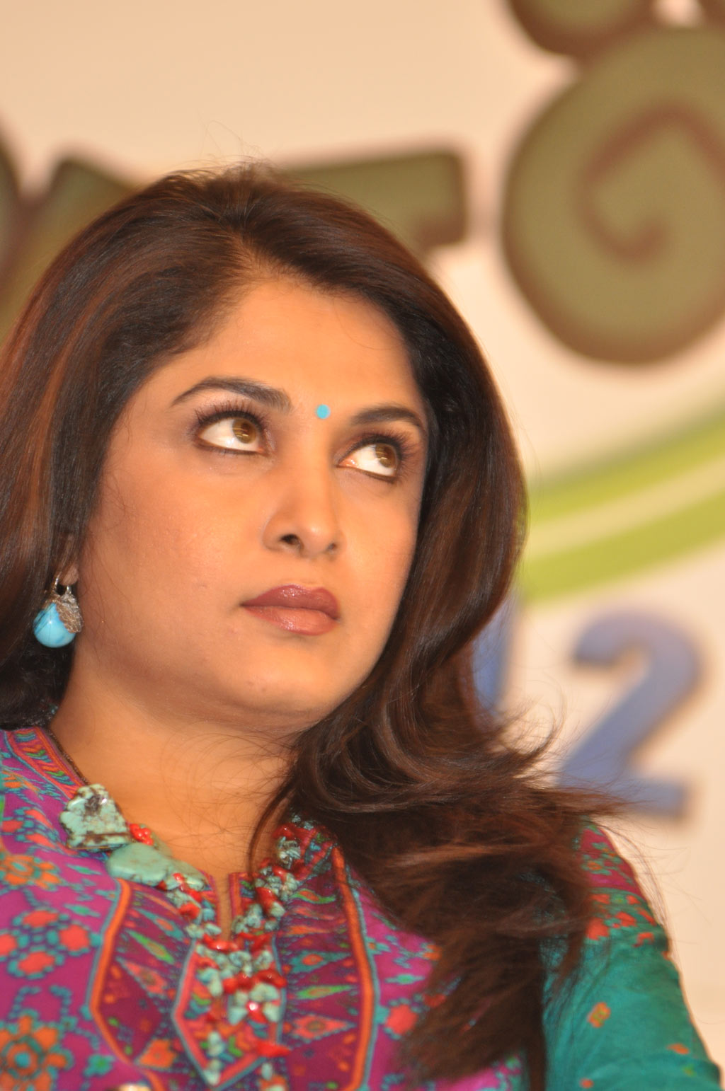 LATEST MOVIE MASALA: RAMYA KRISHNA IN CHURIDAR AT CINTHOL CONTEST PHOTO ...