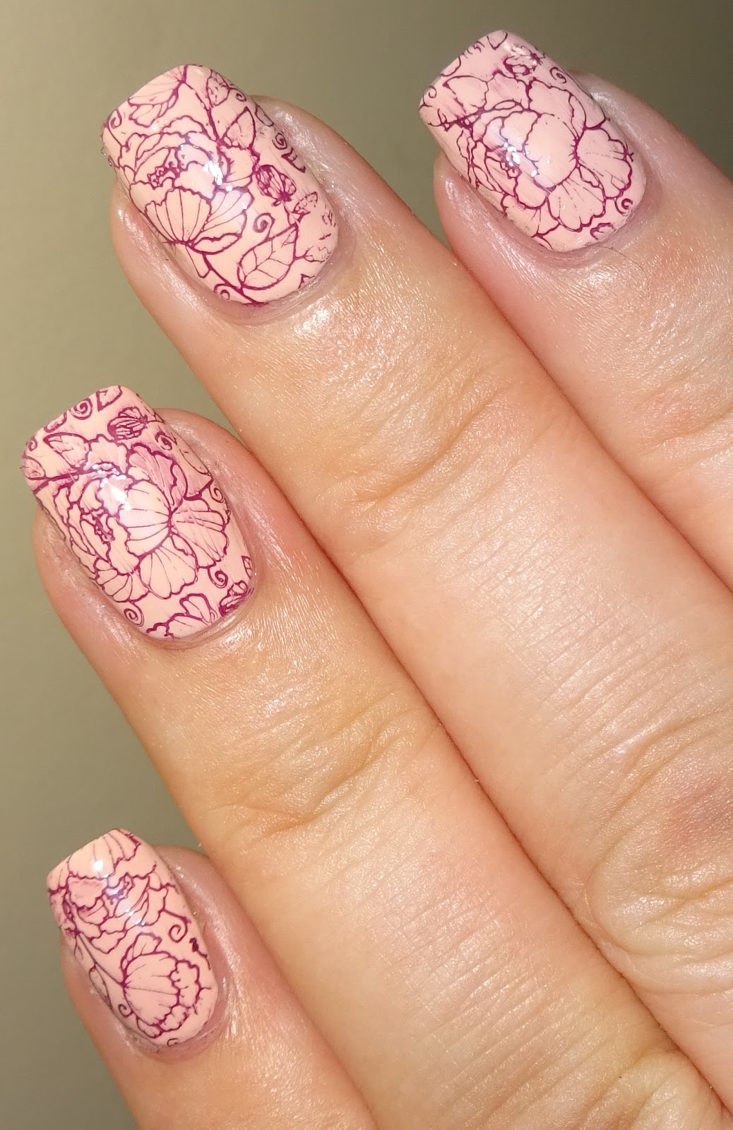 Wendy's Delights: MoYou Nails Stamping Plate 462 & Stamping Polishes