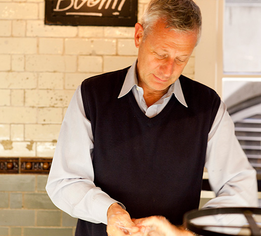 Scrumpdillyicious: Wright Brothers Soho: London's Oyster Kings
