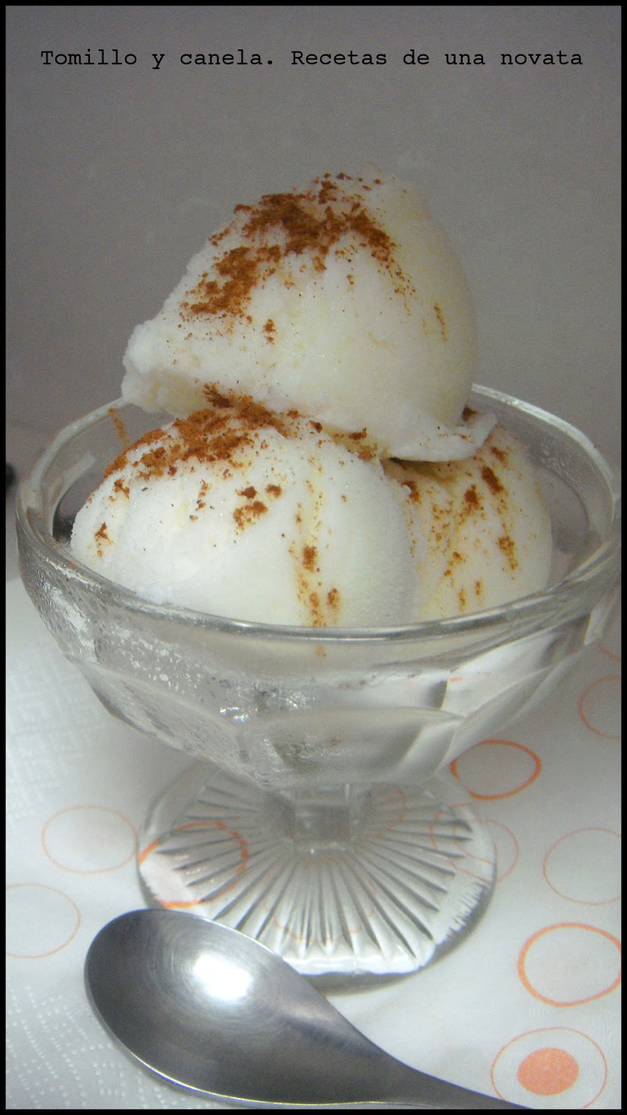 Tomillo y canela. Recetas de una novata: Helado de leche merengada