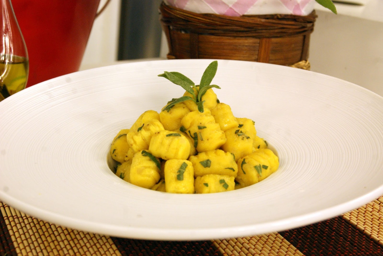 Delícias do Dia-a-Dia: NHOQUE DE BANANA DA TERRA