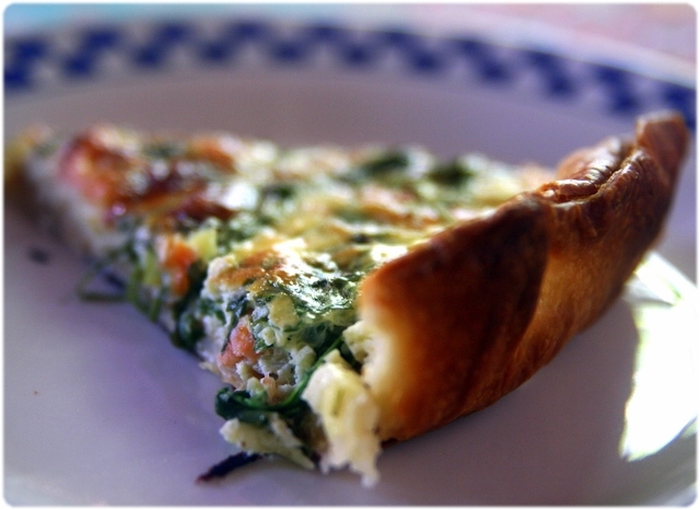 Elvira's Bistrot: Quiche de truta fumada e rúcula