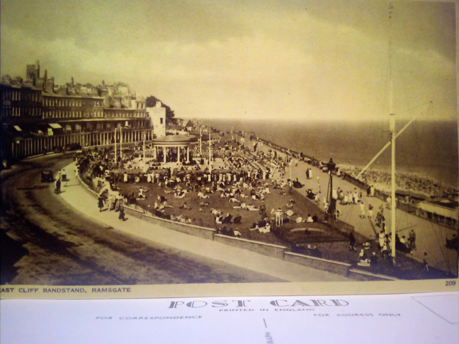 thanetonline: More old photos of Ramsgate and a possible ramble.