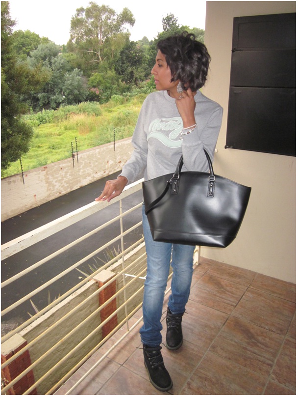 My Life as Nas*: Timbs, a sweater & a welcome to March