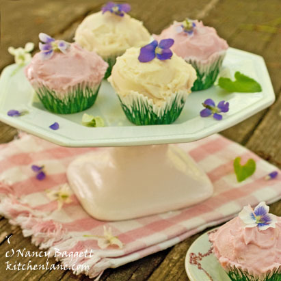 Decorating Pastries with Fresh and Candied Violets-A Beautiful, Natural ...