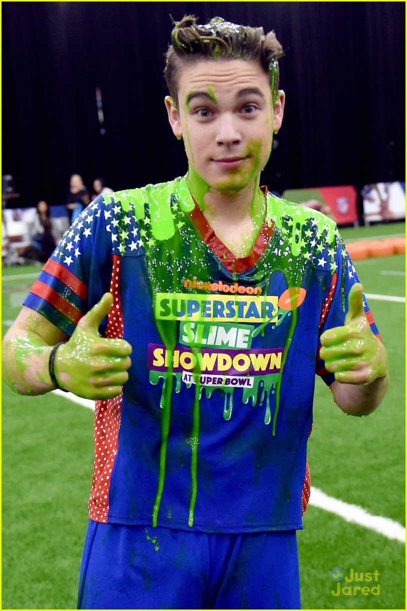 NickALive!: "School of Rock" Star Ricardo Hurtado & NFL Players Get ...