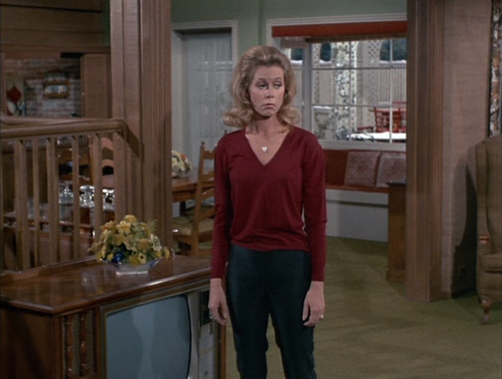 Bewitched with Classic TV: Bewitched S4 E16: Humbug Not to be Spoken Here