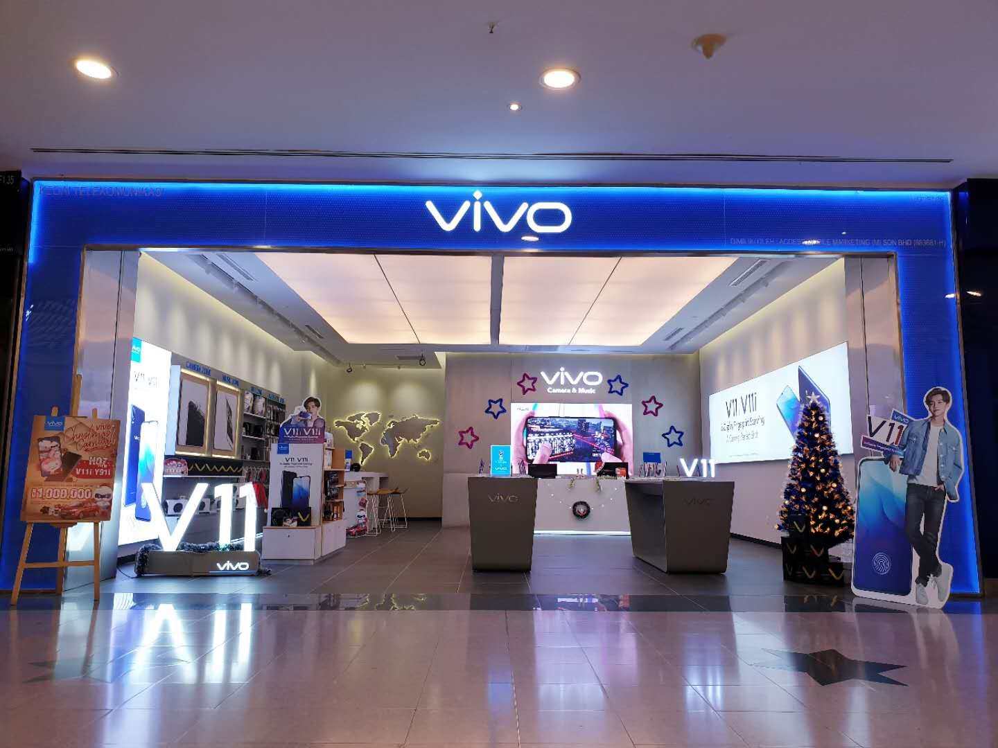 THE FIRST EVER UPGRADED VIVO CONCEPT STORES IN CENTRAL MALAYSIA