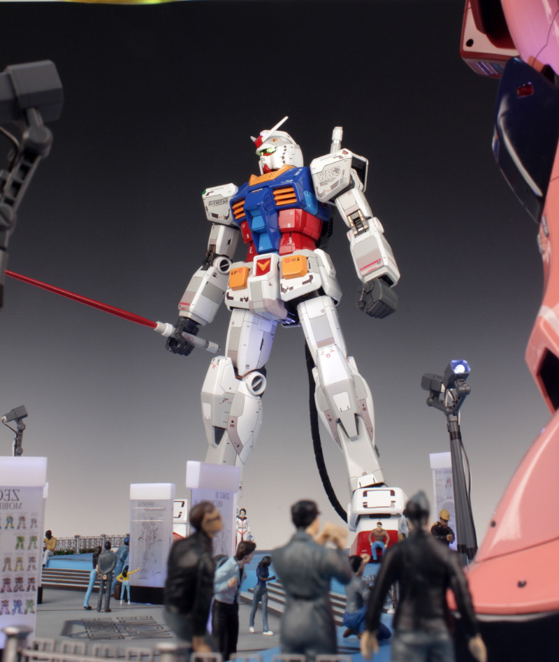 GUNDAM GUY: 1/48 Mega Size RX-78-2 Gundam + Char's Zaku II (1:1 Scale ...