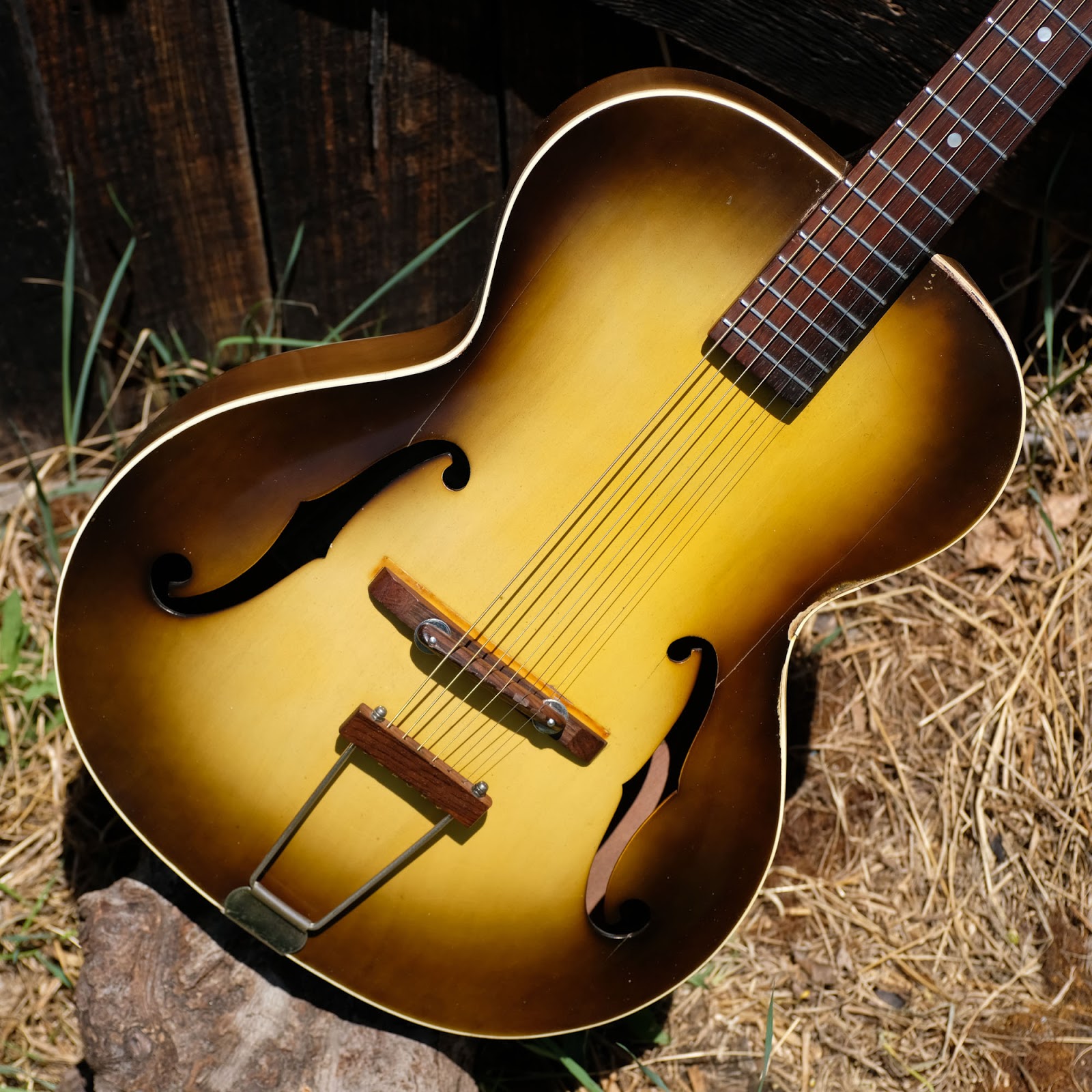 1943 Epiphone Olympic Carved-Top Archtop Guitar