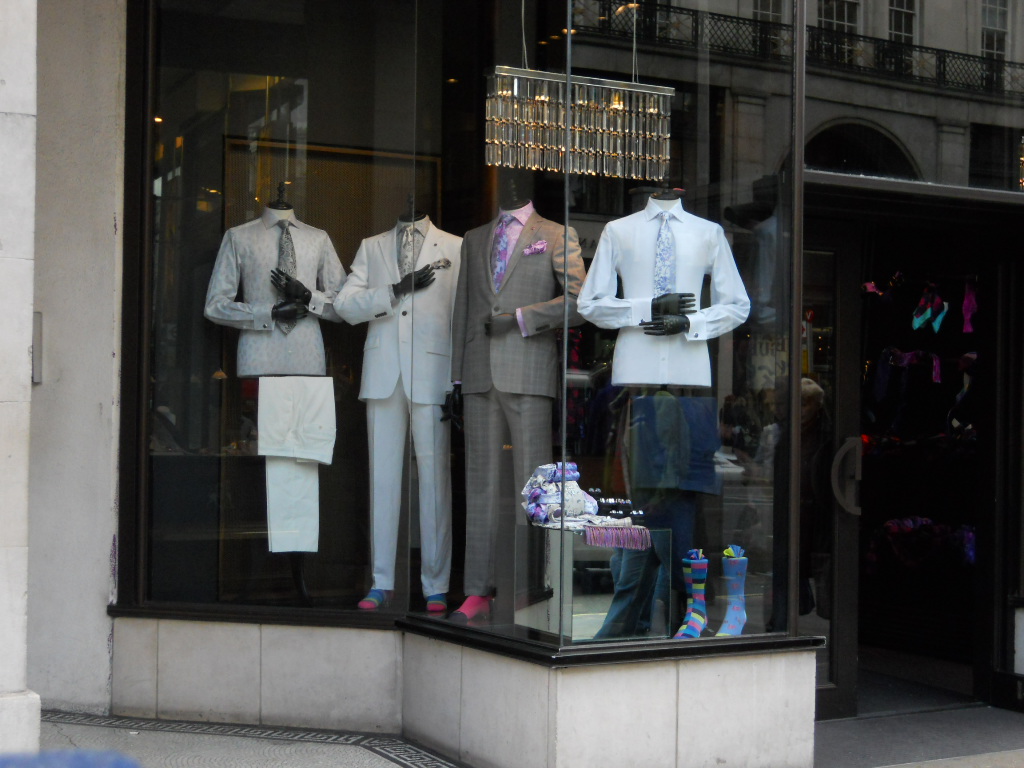 Hugo's Visual Displays & Design: Regent Street 55 / Westfield White ...