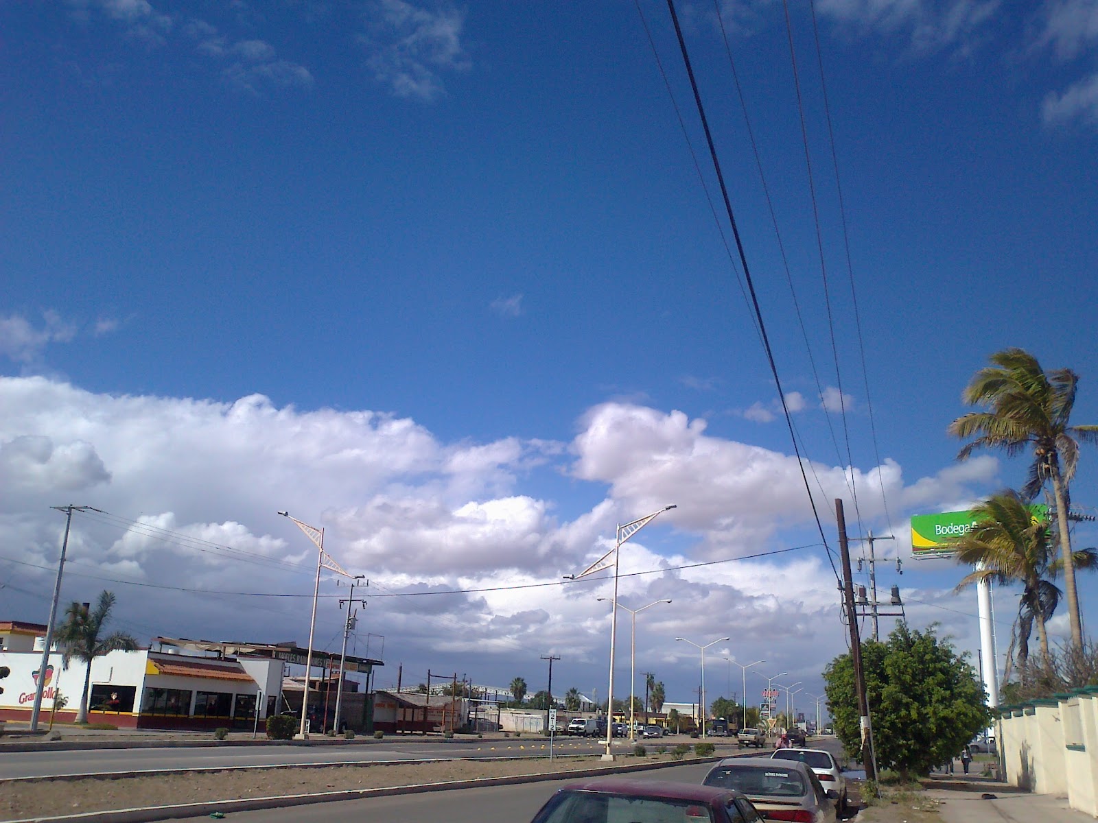 LA POLVADERA DEL VALLE: OTRAS VISTAS DE COMONDÚ