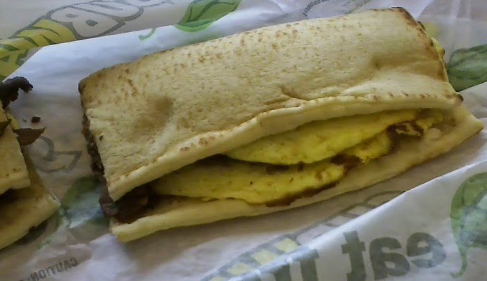 Richard Reviews Everything : Subway Stake and Egg Breakfast Sandwich