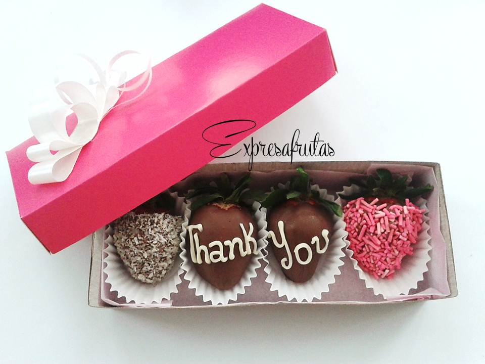Expresafrutas: Cajas de Fresas decoradas / Gift Boxes of Chocolate ...