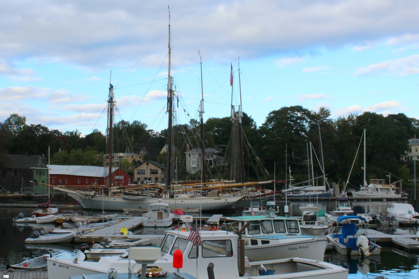 Lord Camden Inn Review // Camden, Maine | Caravan Sonnet