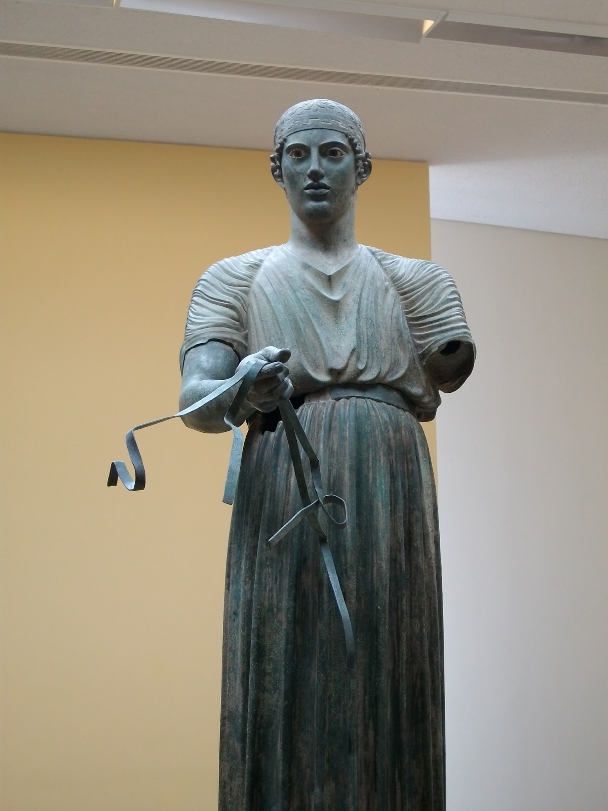 LES GRIGRIS DE SOPHIE: L'AURIGE DE DELPHES