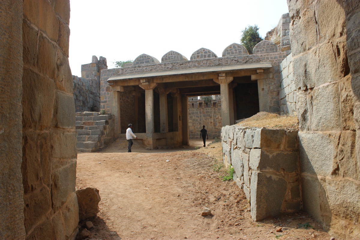 Journeys across Karnataka: Mudgal Fort's North Gate