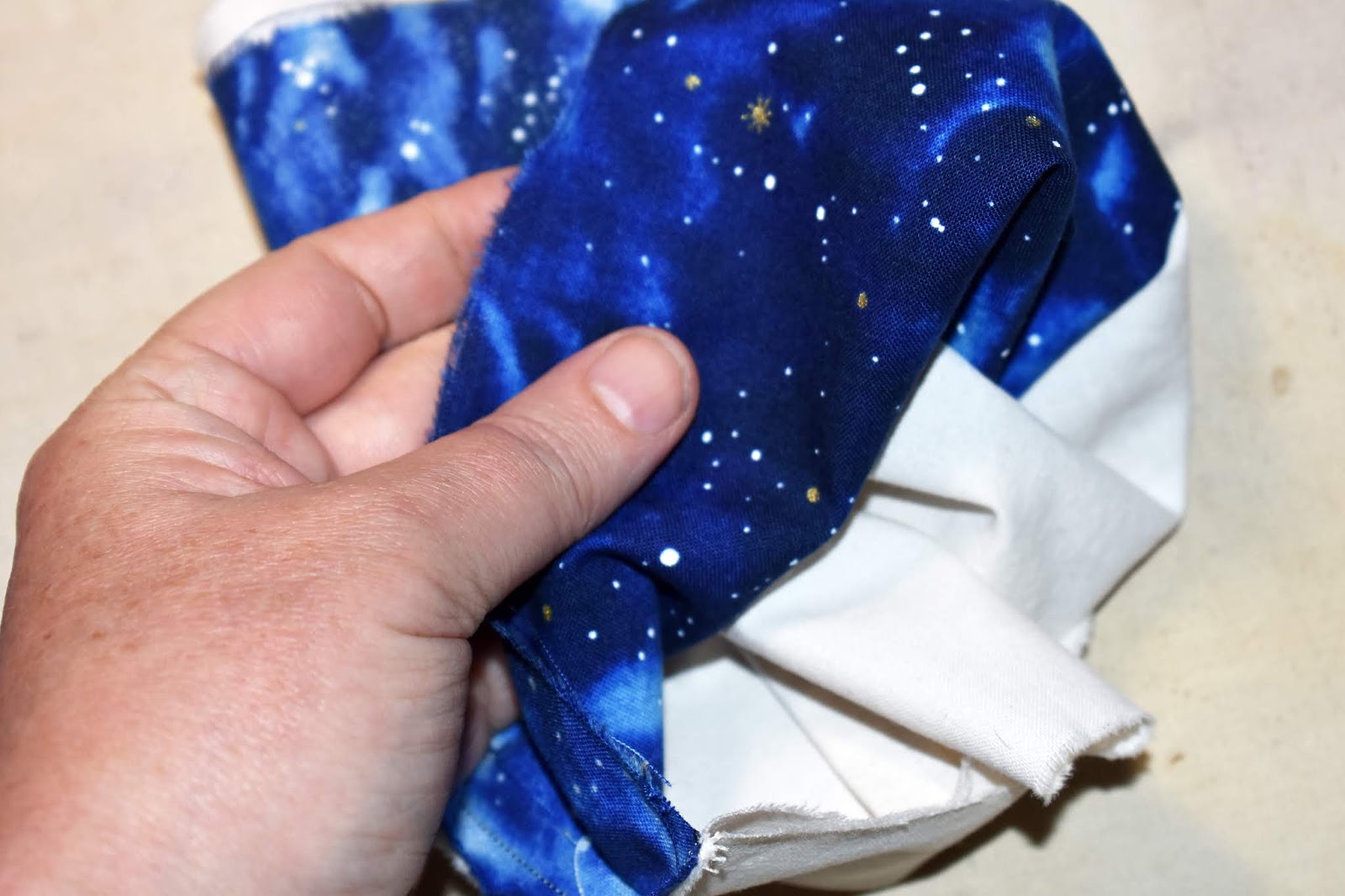 Tangible Daydreams: A prototype cloth mask: Tutorial