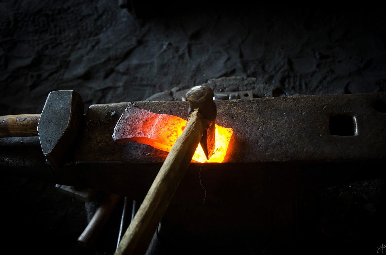 Shards of the Dark Age: Forging a Double Bit Axe