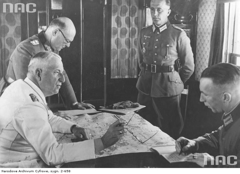 NAZI JERMAN: Foto Erich von Manstein