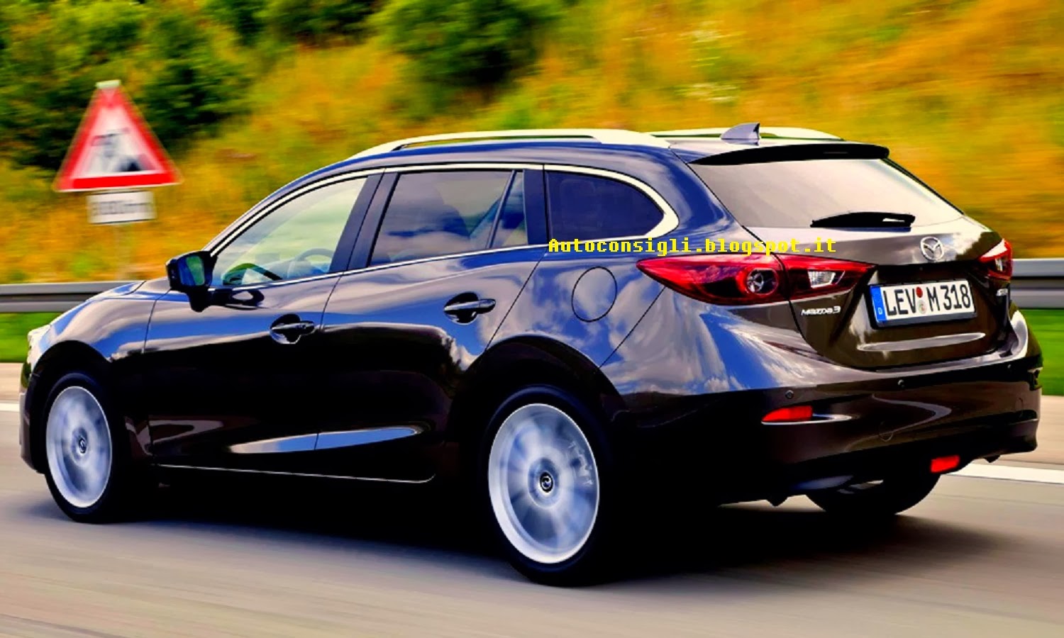 Car al Top 33: Mazda 3 SW: Nipponica con linee Europee