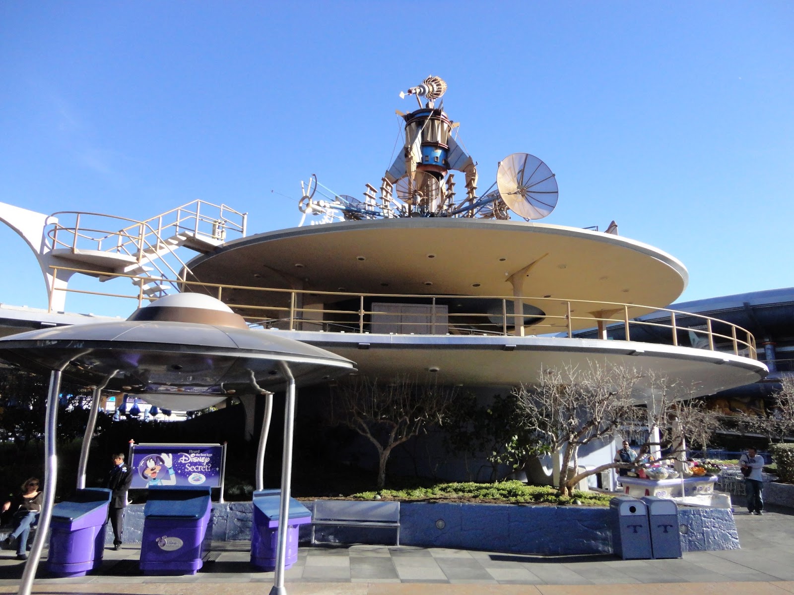 Disneyland: Tomorrowland Rocket Rods
