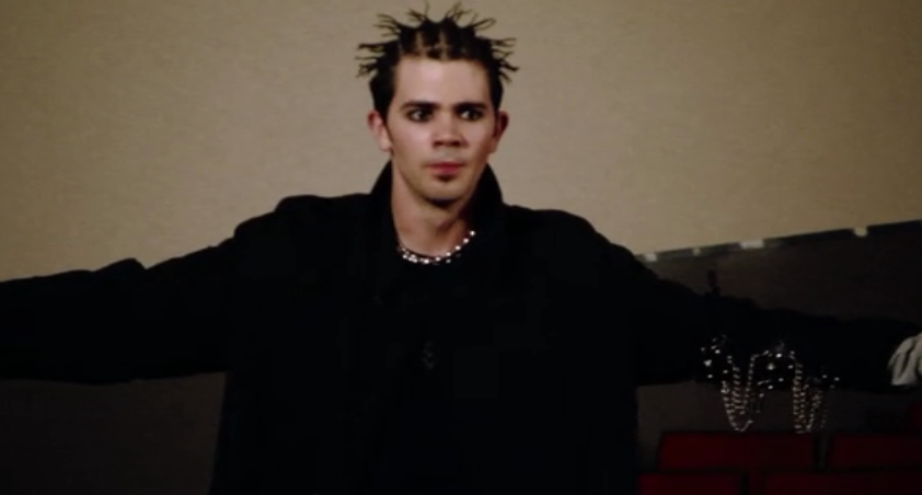 Inimitable Movie Reviews: Dead Above Ground Review